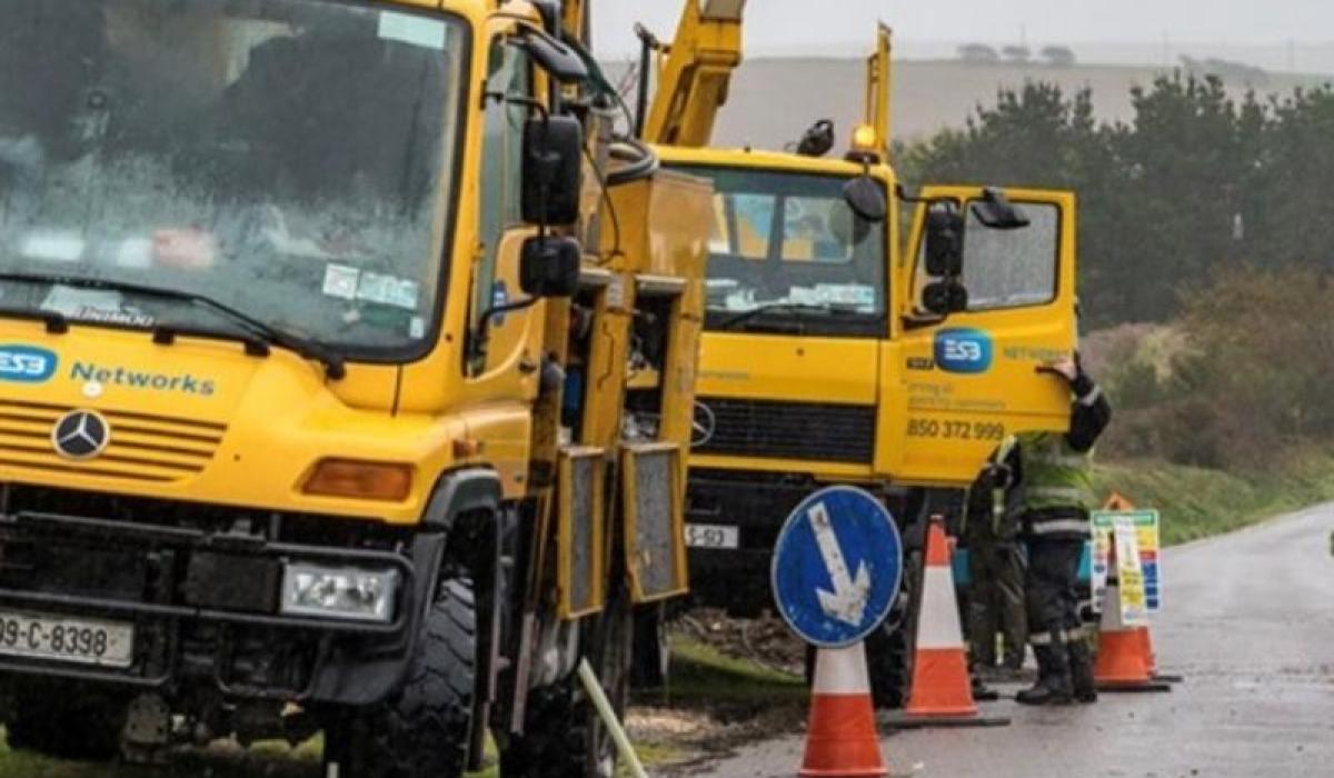 ESB Networks issues important warning to customers ahead of Storm ...